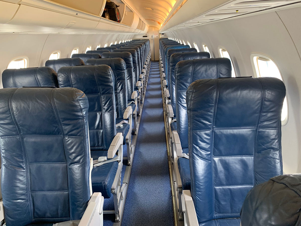 Embraer Rj145 Interior